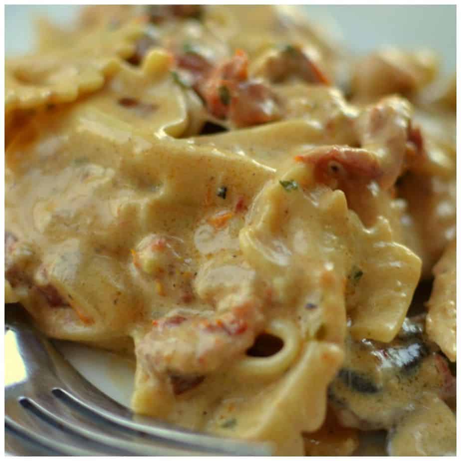 20 Minute Creamy Mushroom Chicken Pasta | Small Town Woman