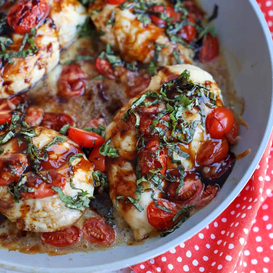 Easy Chicken Caprese | Small Town Woman