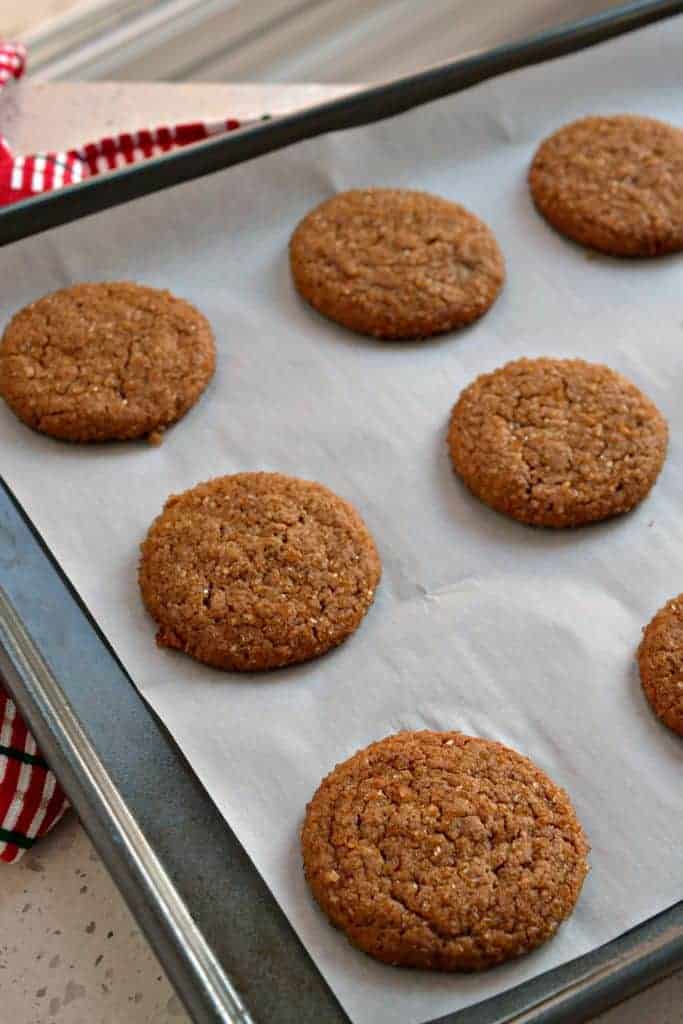 How to Make Homemade Ginger Snaps | Small Town Woman