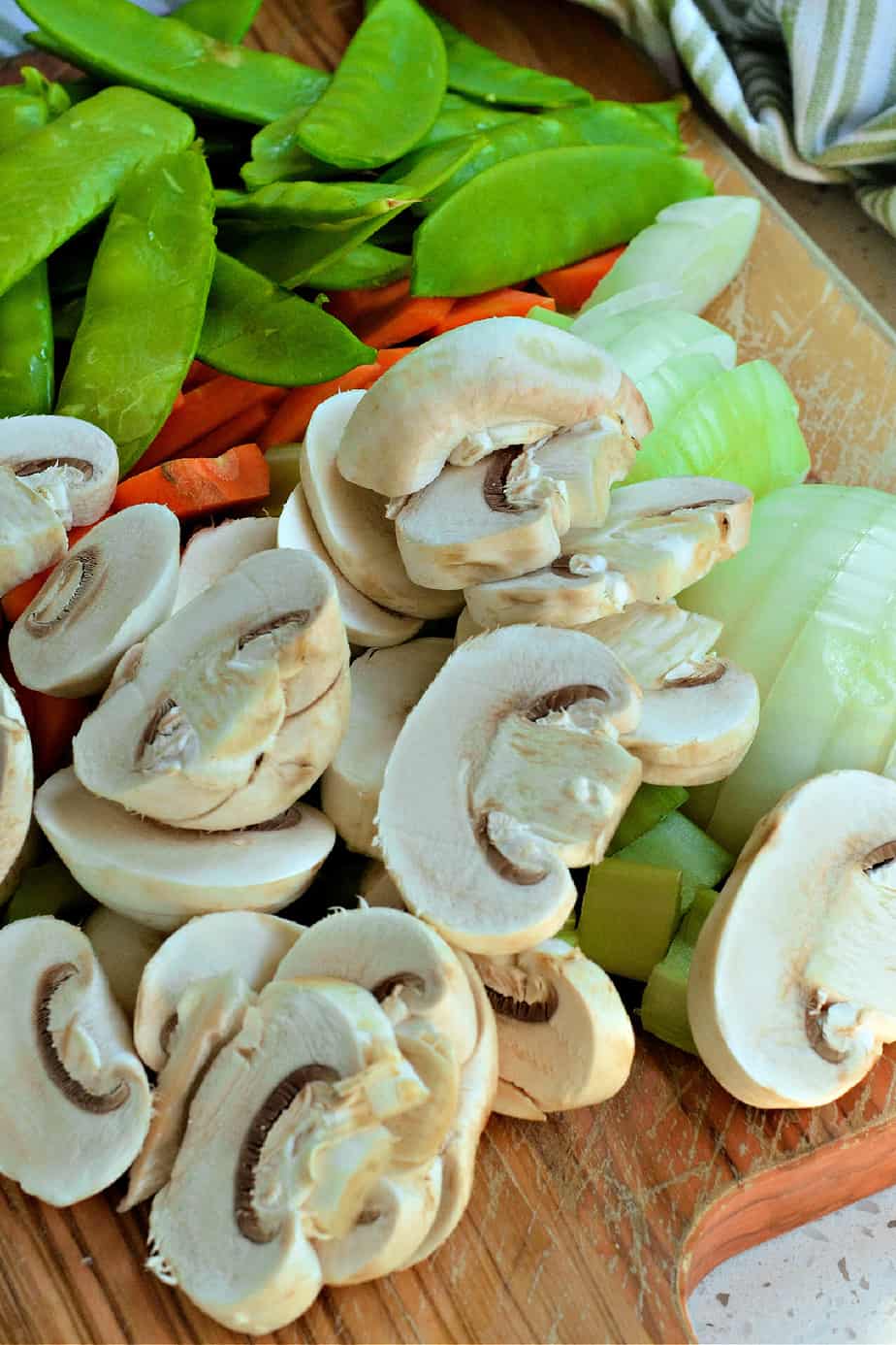 Chicken Chop Suey (Better Than Any Restaurant) | Small Town Woman