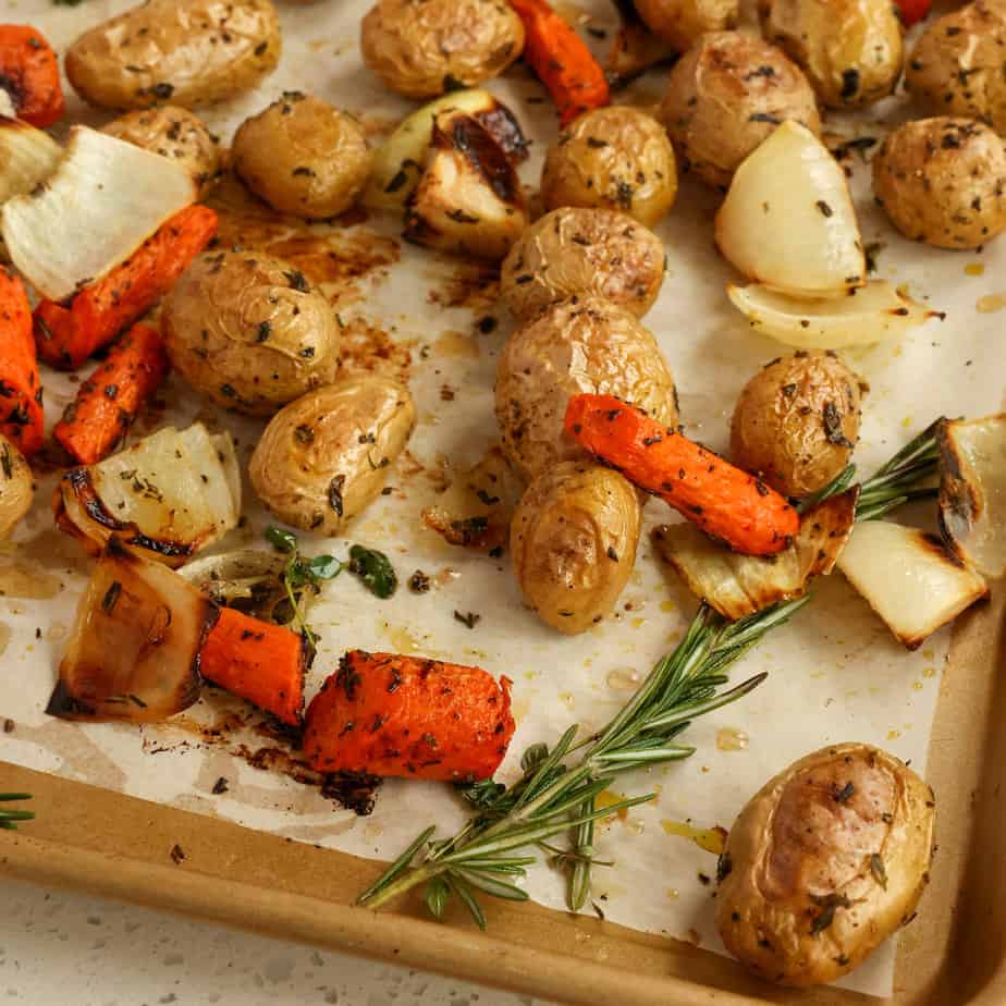 Easy Oven Roasted Vegetables | Small Town Woman