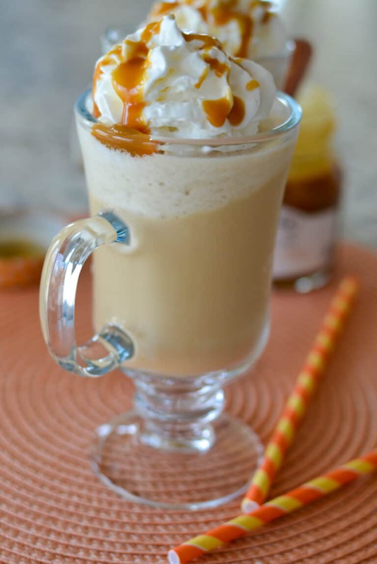 Easy Caramel Frappuccino (Caramel Frappe) | Small Town Woman