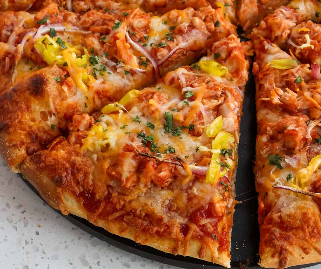 Easy Barbecue Chicken Pizza | Small Town Woman