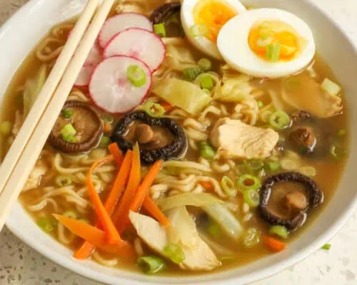 Easy Chicken Ramen | Small Town Woman