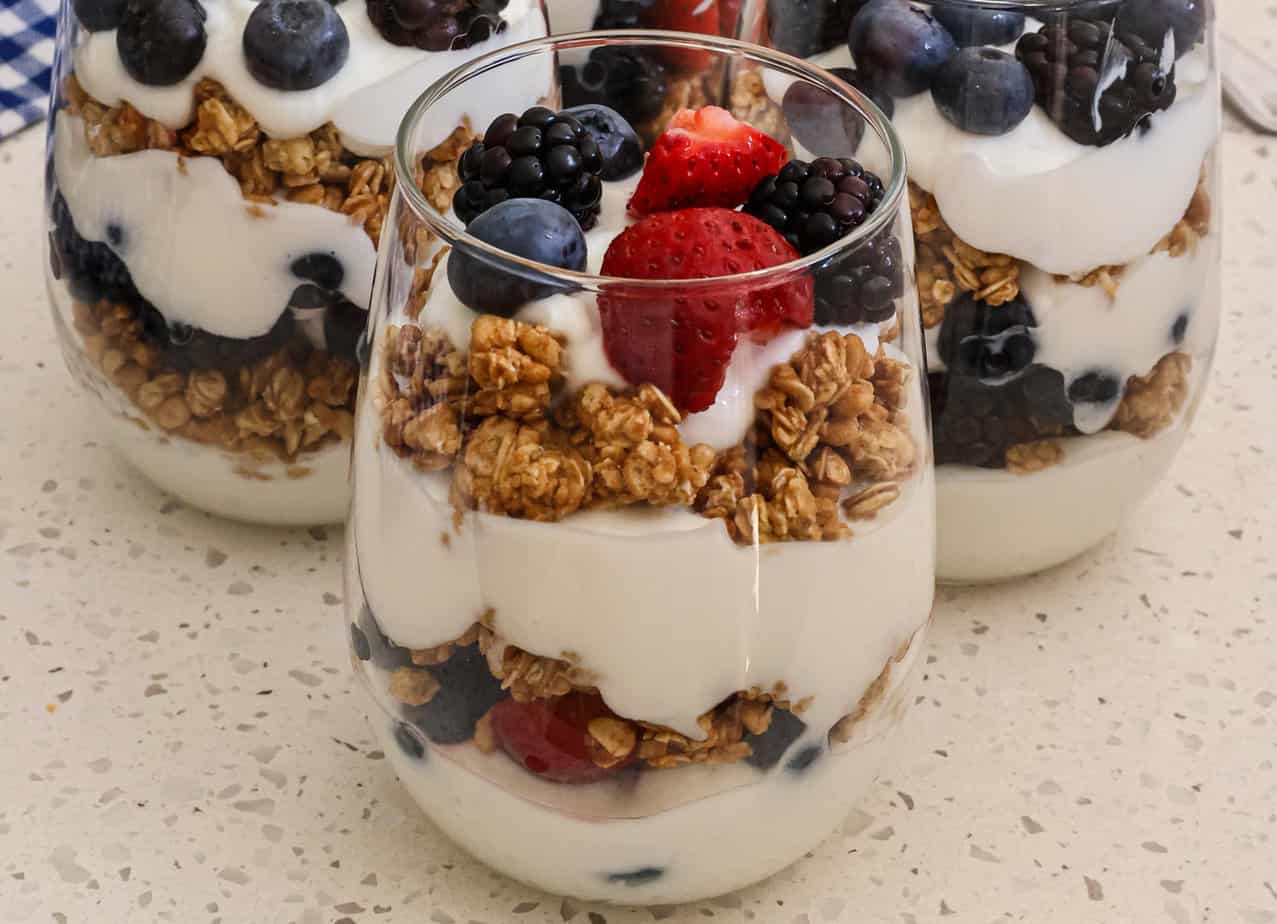 Easy Yogurt and Fruit Parfaits