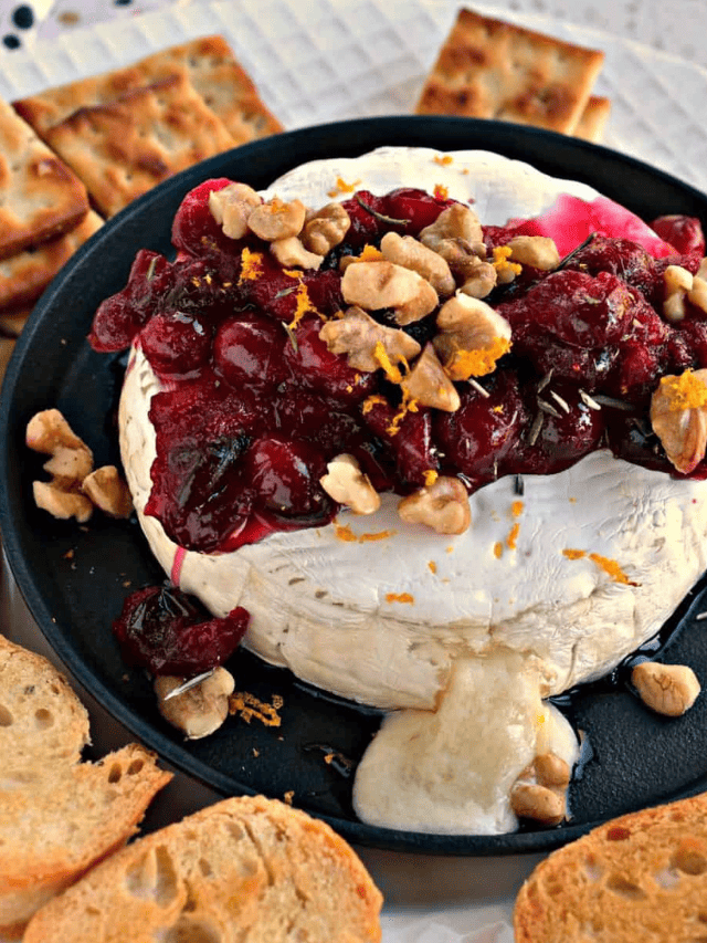 Baked Brie - Small Town Woman