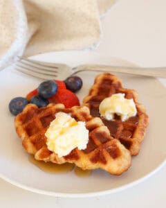 Easy Croffle Recipe (Croissant Waffle)