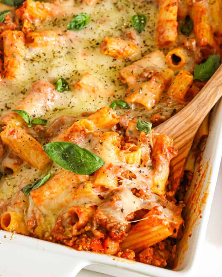 Baked Rigatoni Recipe (So Easy)
