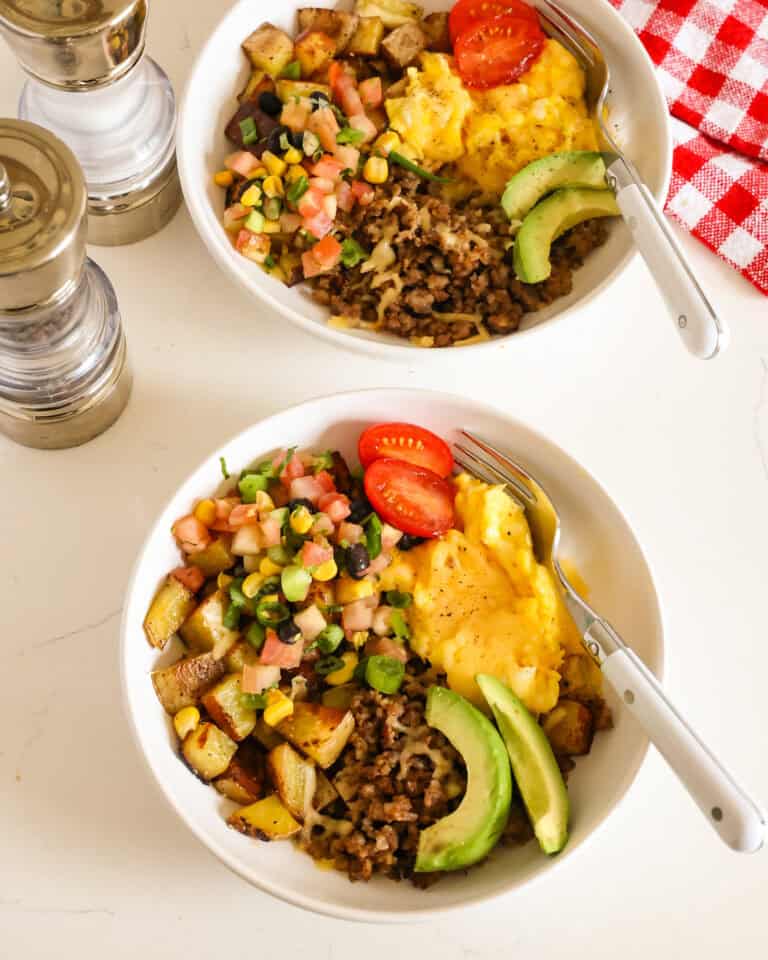 Breakfast Bowl Recipe - Easy and Customizable