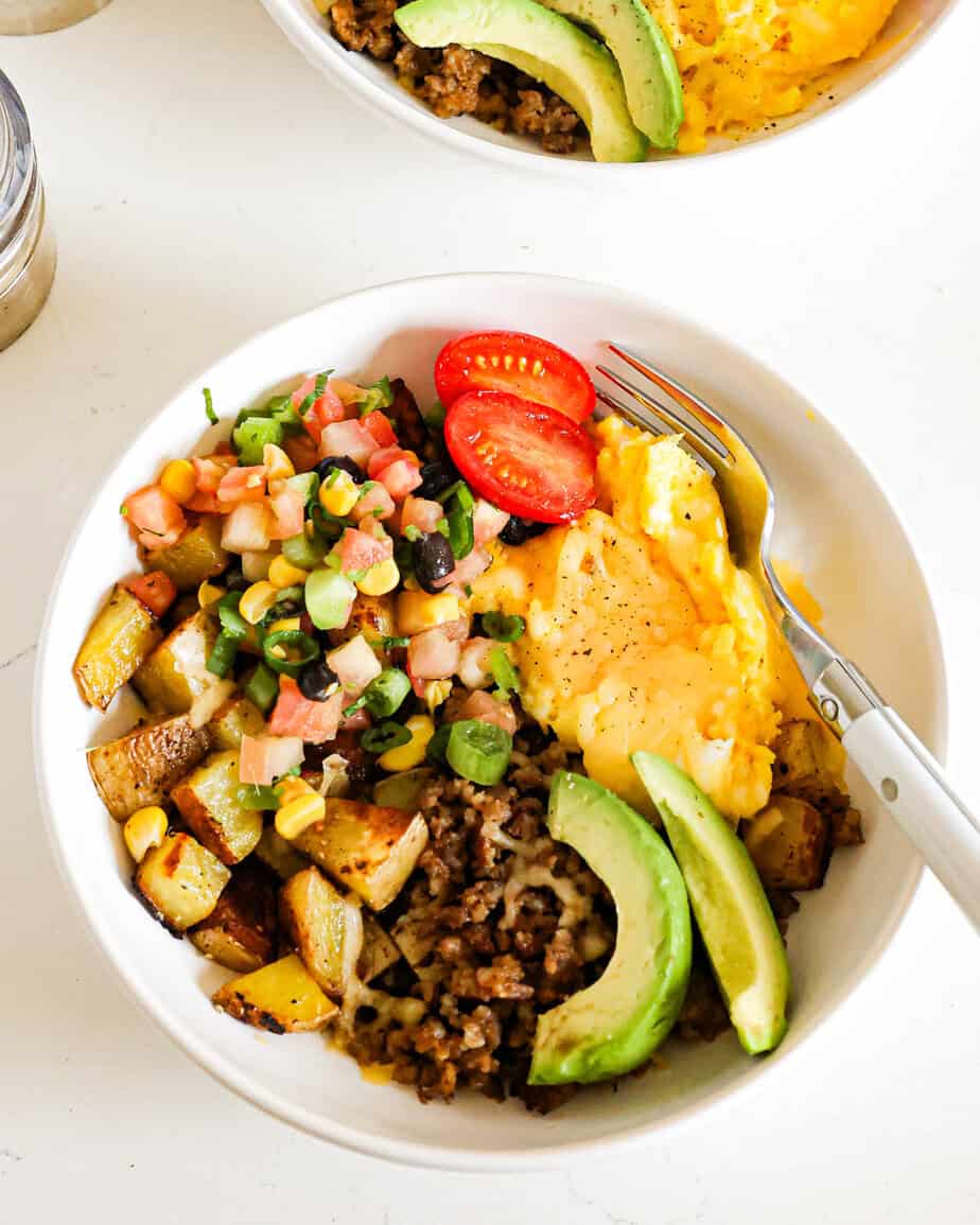 Breakfast Bowl Recipe - Easy and Customizable
